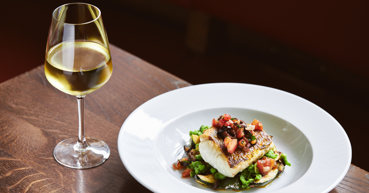 From Sea to Sip: Mastering the Art of Seafood and Wine Pairing – OceanBox